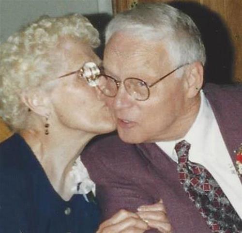 Orla Gray - Memorial - Cedar Memorial